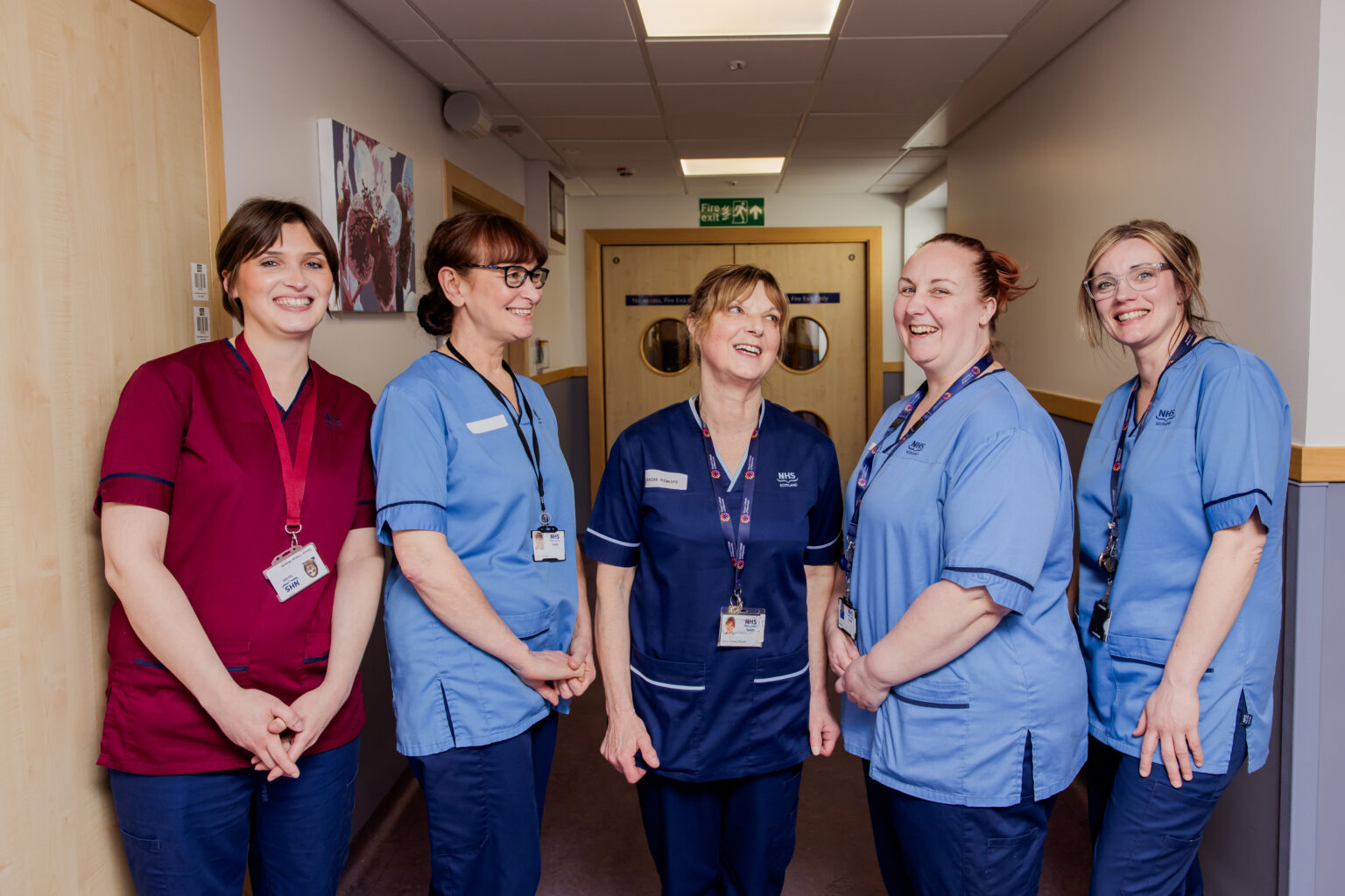 Water births provide ‘clear benefits’ and a positive birth experience ...